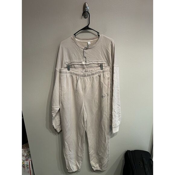 ALO Yoga | Tops | Alo Yoga Womens Large Bone Tan Cream Beige Sweatsuit ...